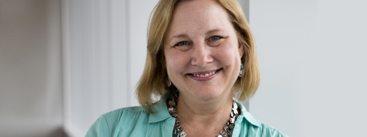 Mackin Grant Channel: Katherine Applegate Award-Winning Author – Mackin ...